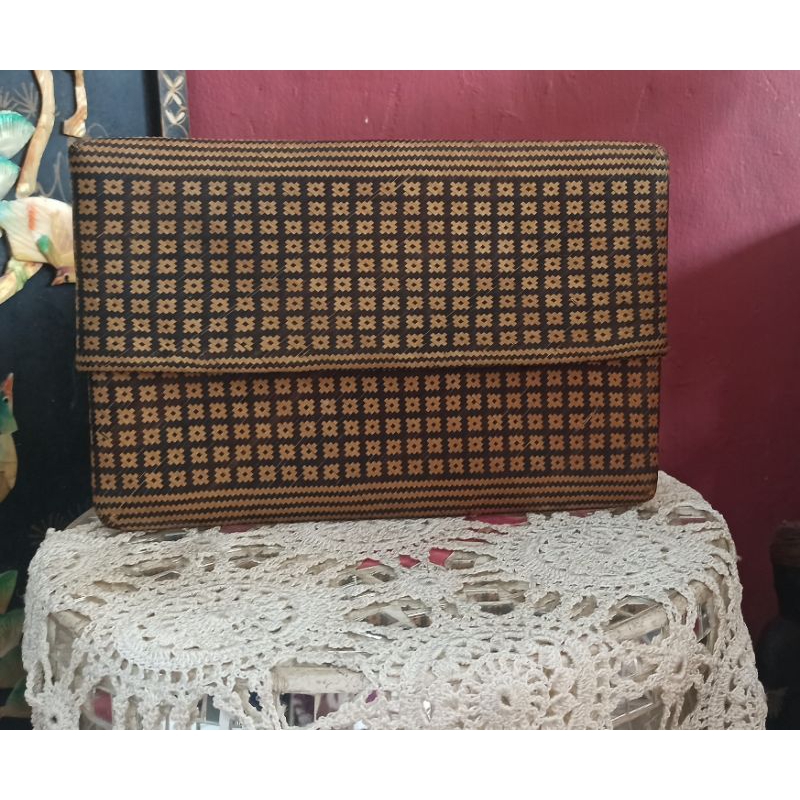 Jual Dompet antik Vintage Anyaman tua etnik Kalimantan rare langka P:27 ...