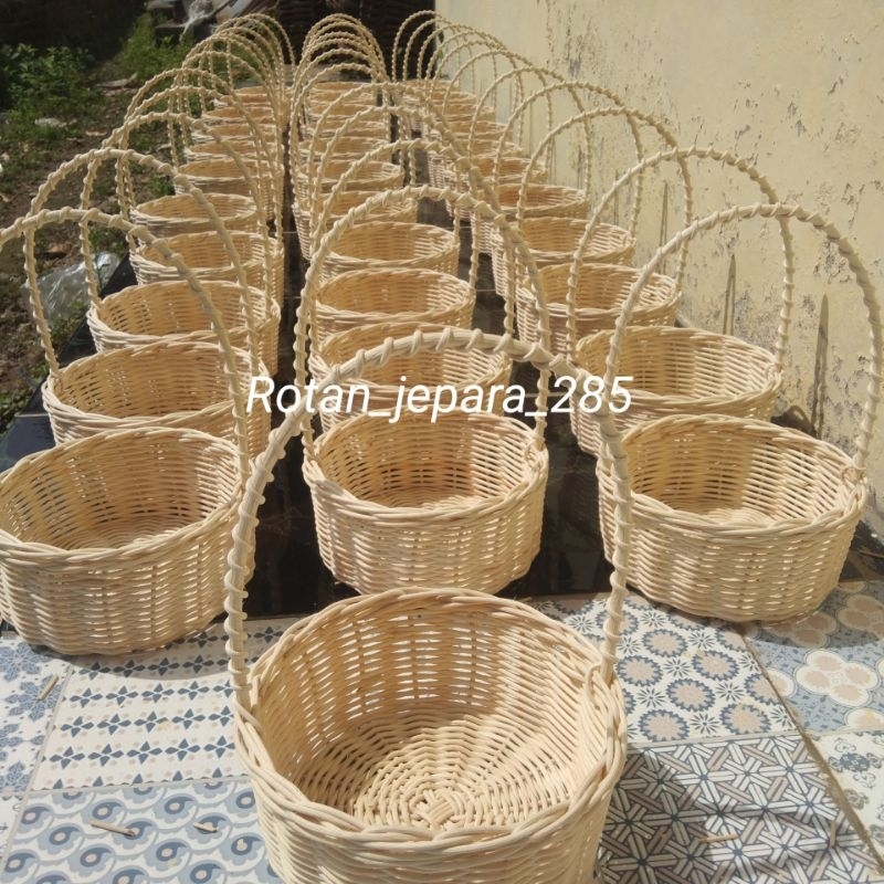 Jual Keranjang Rotan halus diameter 15x7cm tangkai lilit | Shopee Indonesia
