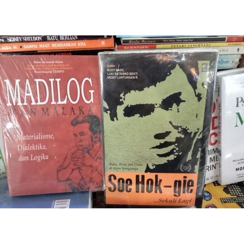 Jual buku MADILOG DAN SOE HOK GIE | Shopee Indonesia