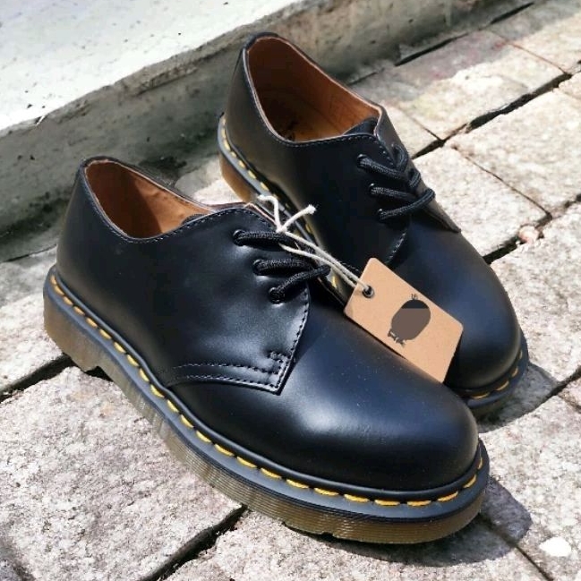Jual Sepatu Docmart Boots Pria 1461 black smooth low 3 Hole Ultimate PK ...