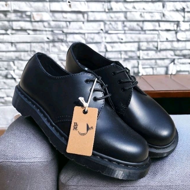 Jual (HOT ITEM) NEW Sepatu Boots Pria Docmar 1461 Mono Smooth low 3 ...