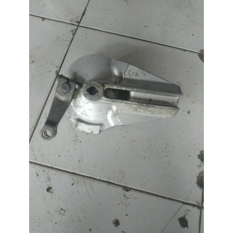 Jual panel rem tutup teromol motor Honda karisma barang seken ori ...