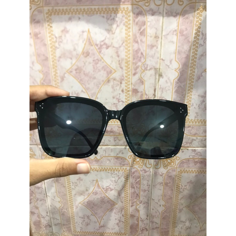 Jual KACA MATA HITAM GENTLE MONSTER | Shopee Indonesia