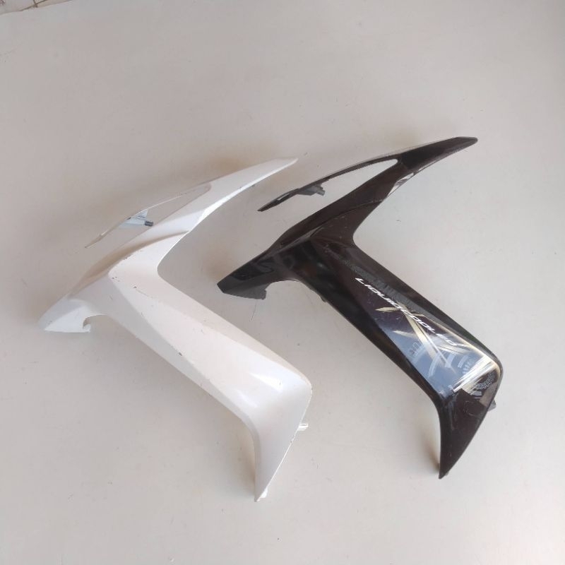 Jual SAYAP KIRI XEON 125 KARBU OLD 44D ORIGINAL COPOTAN | Shopee Indonesia