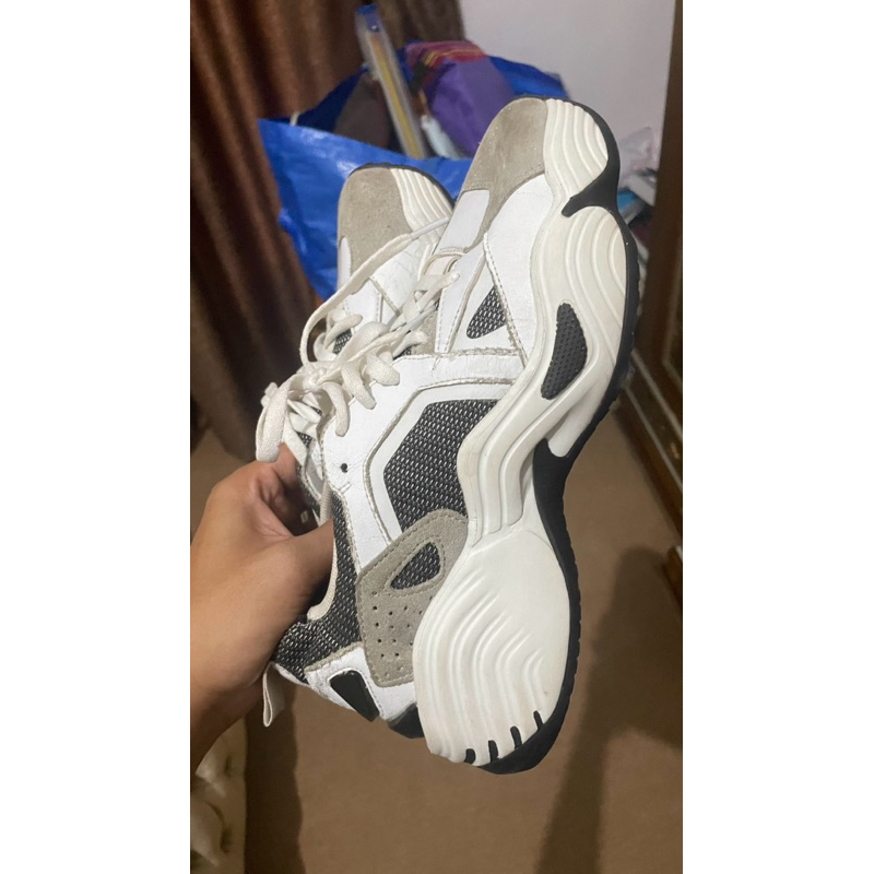 Jual sepatu italy emporio armani size 40 (39-40 nyaman pakai) | Shopee ...