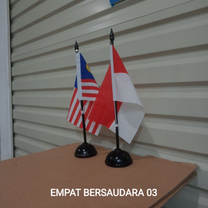 Jual TIANG MEJA KAYU DAN BENDERA INDONESIA + MALAYSIA DAN MASIH BANYAK ...