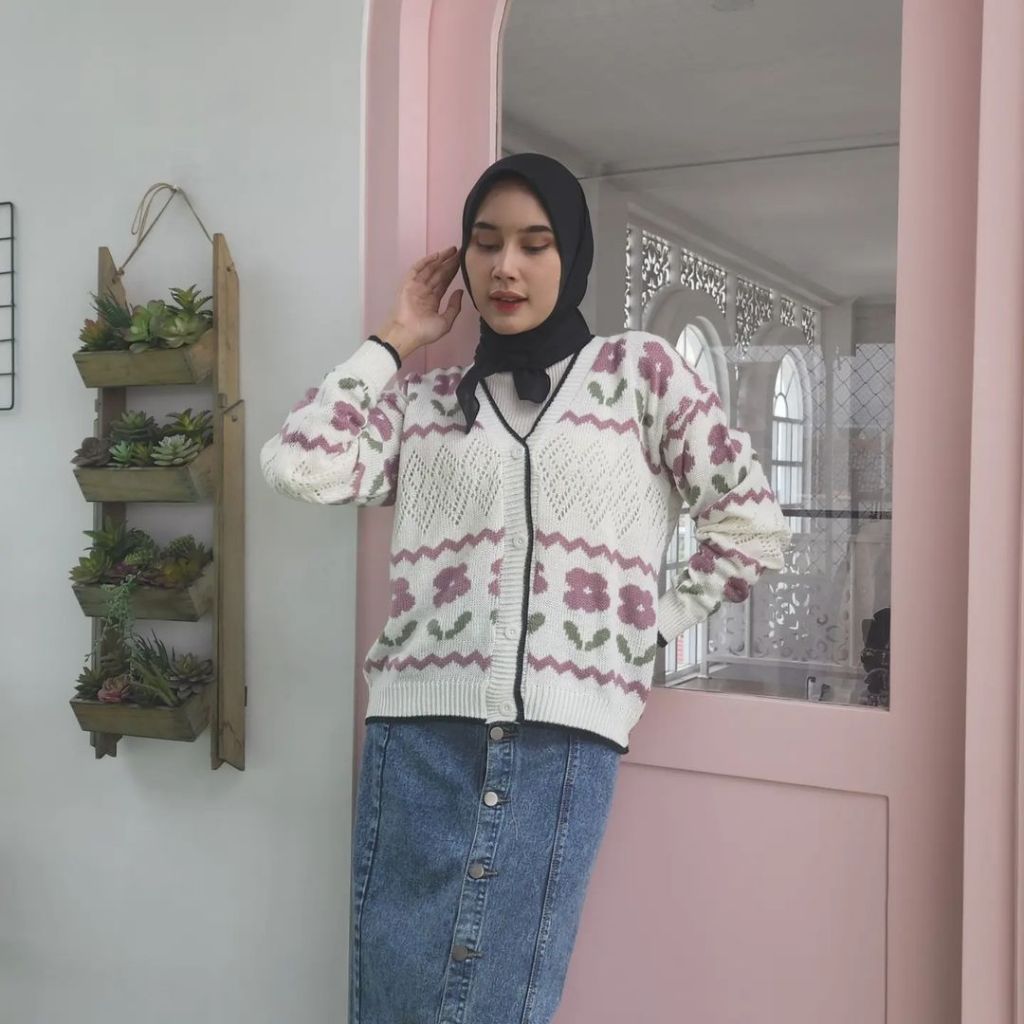 Jual Yura Rajut Cardi Flower / Mayyasya Kardigan Rajut Kancing Bunga ...