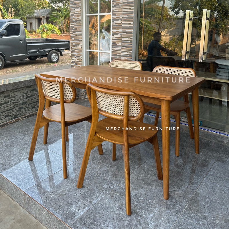 Jual Satu Set Meja Makan Kursi Kacang Rotan Jati - Kursi Cafe Resto Minimalis - Meja Makan ...