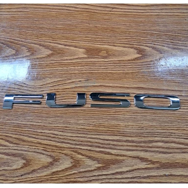 Jual EMBLEM LOGO FUSO ORIGINAL | Shopee Indonesia