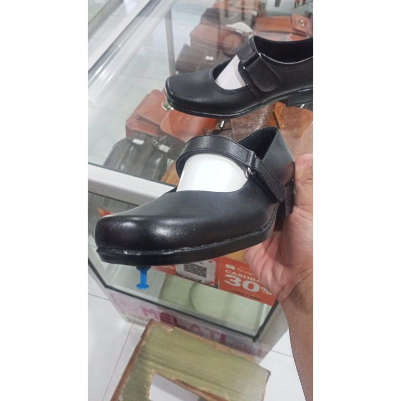 Jual Sepatu pantofel paskib cewek,sepatu sekolah,sepatu kerja,sepatu ...