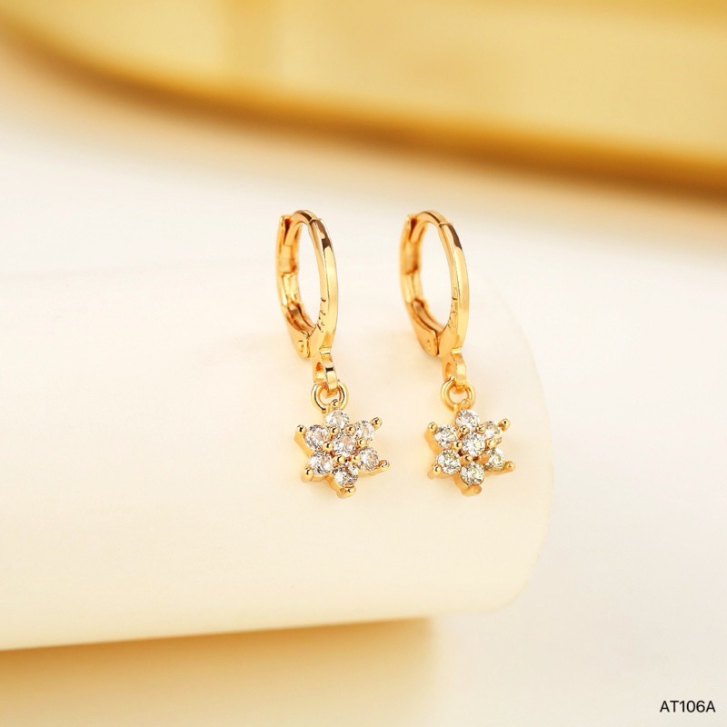 Jual Anting titanium permata bunga japit AT106A | Shopee Indonesia