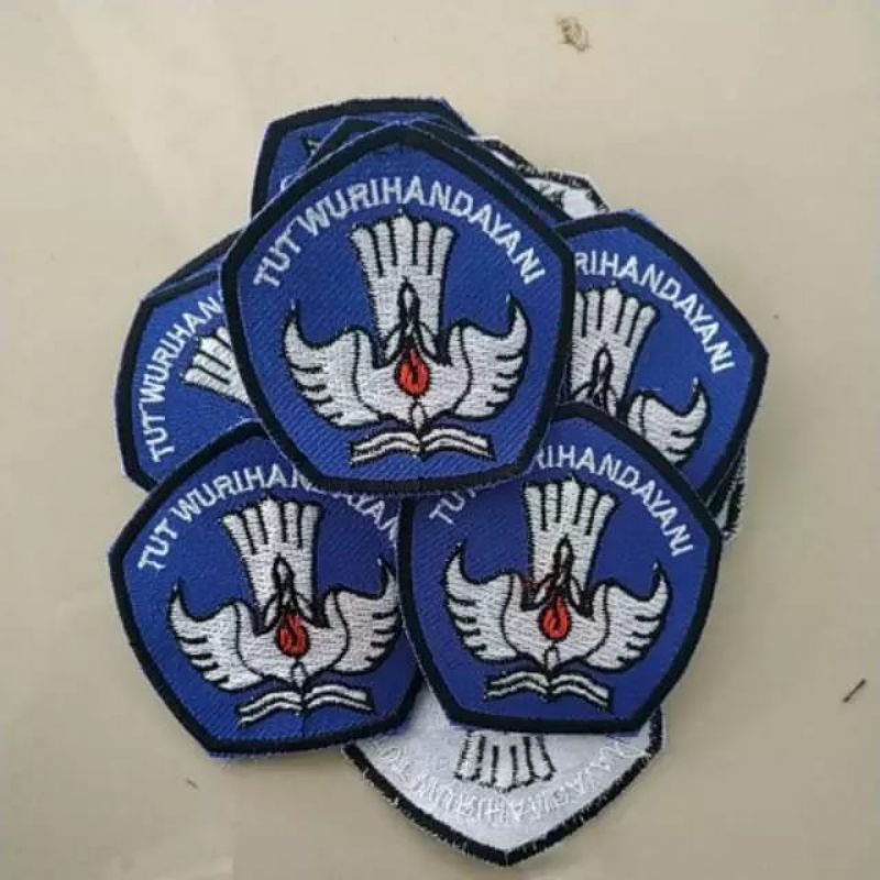 Jual BORDIR LOGO TUTWURI HANDAYANI (SMP dan SD) | Shopee Indonesia