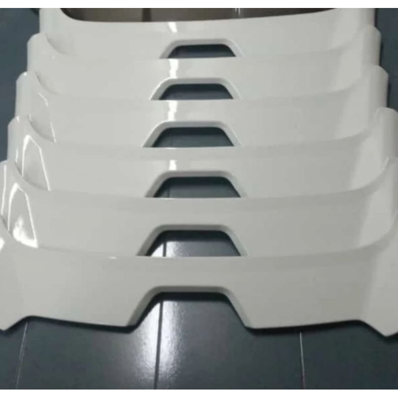 Jual spoiler RAIZE warna putih | Shopee Indonesia