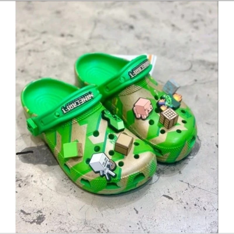 Jual Sandal Crocs anak minecraft / Sandal anak Crocs Minecraft Clog ...