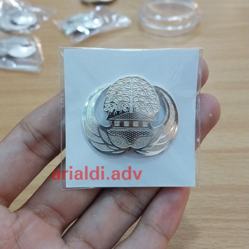 Jual pin korpri eching kulit jeruk silver/sepuh perak magnet pin korpri ...