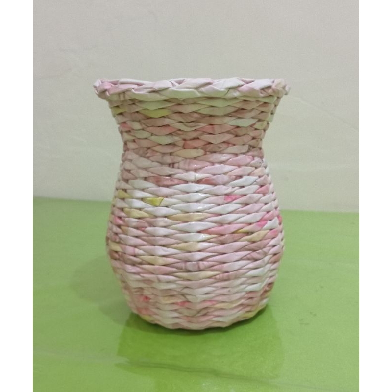 Jual Kerajinan Anyaman Kertas Motif Pink / Anyaman kertas HVO unik ...