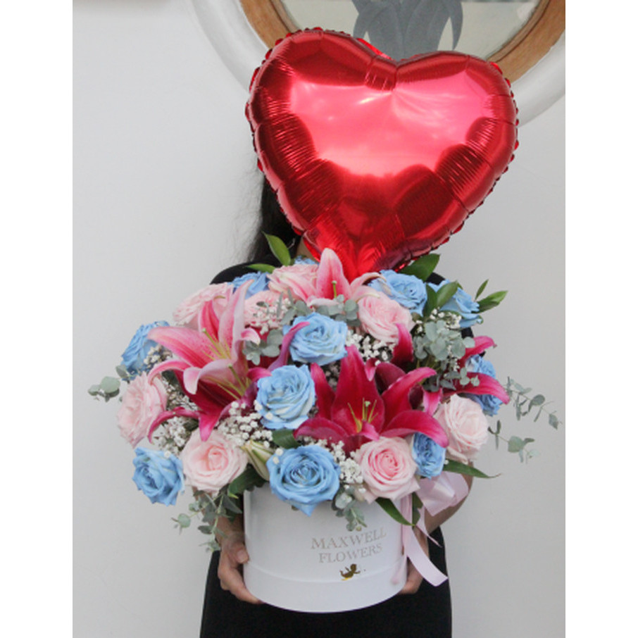 Jual Rounded box fresh flowers roses maxwell flowers | Shopee Indonesia