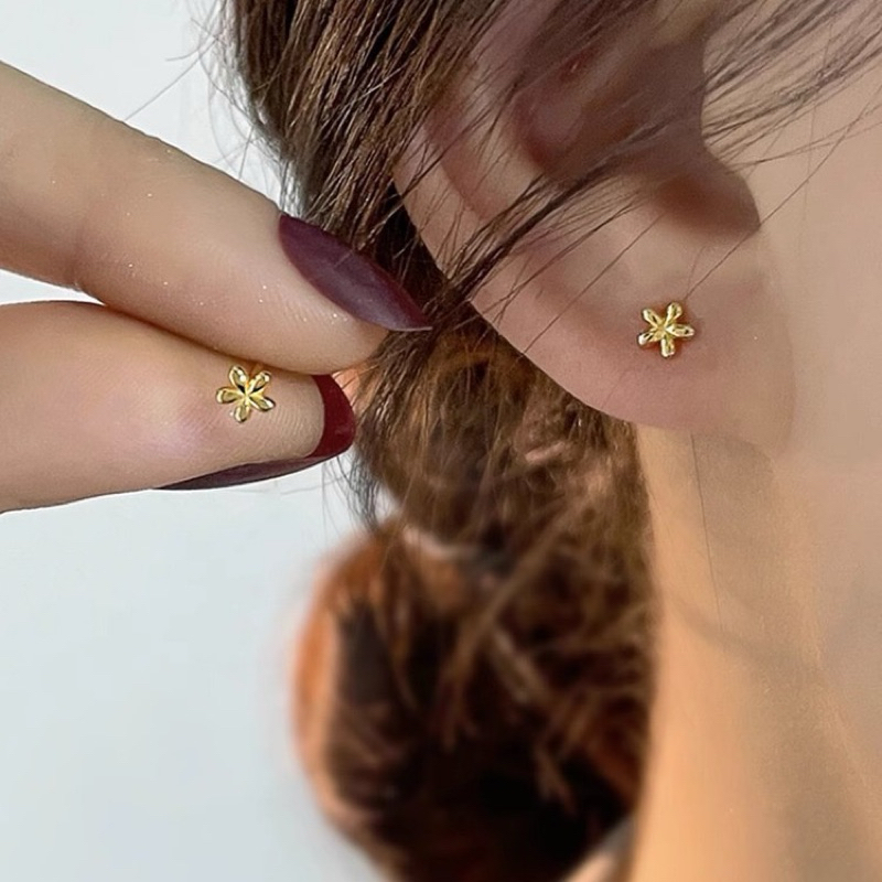Jual Anting Titanium Simple Korea Elegant Daisy Style Premium Trending ...