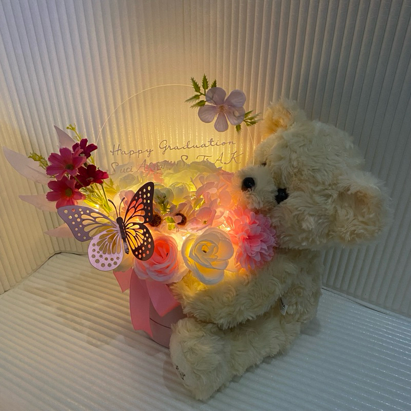 Jual Bloom box hug | bloom box | boneka box | bloom box boneka | Shopee ...