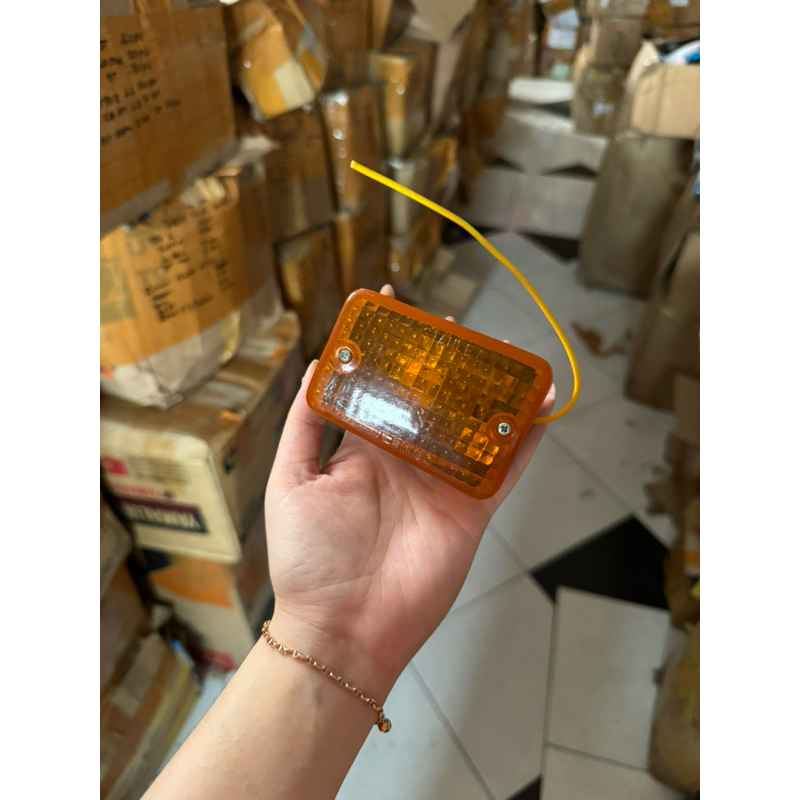 Jual LAMPU SEIN MOTOR C700 C800 KIRI | Shopee Indonesia