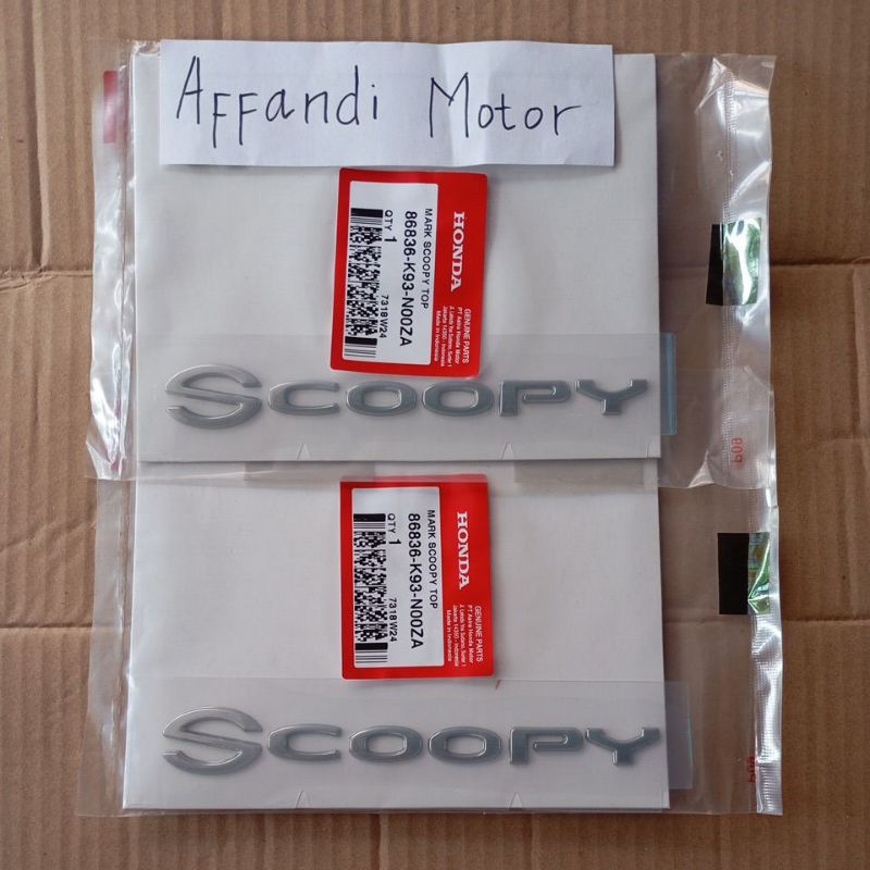 Jual emblem logo scoopy 2017 2018 2019 2020 original AHM | Shopee Indonesia