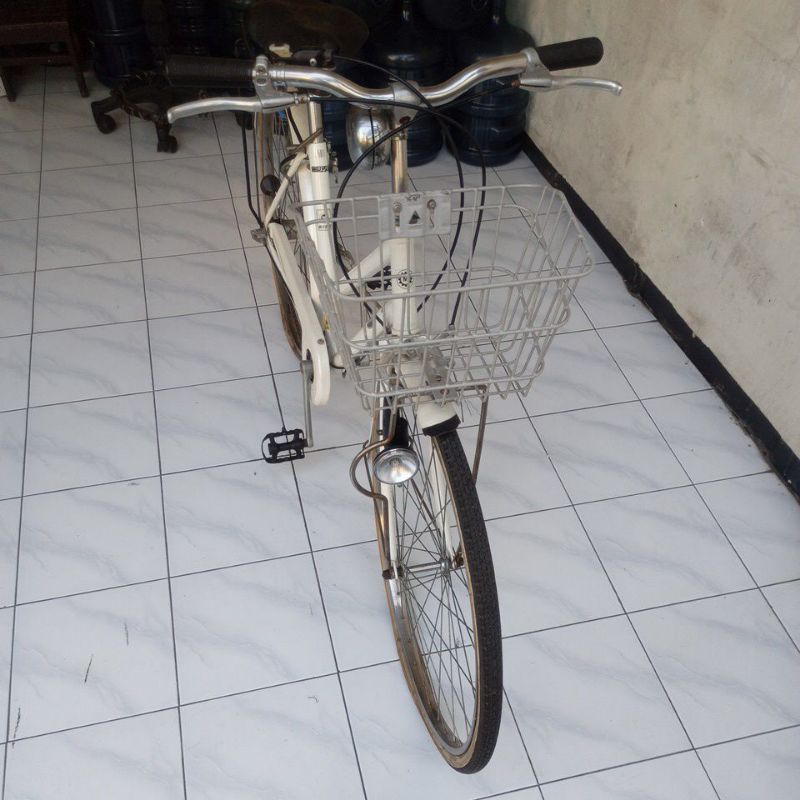 Jual Sepeda MIYATA JAPAN Putih Metalic | Sepeda Jengki Keranjang ...