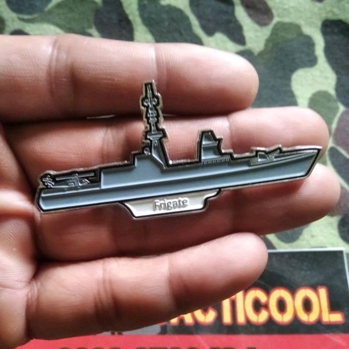 Jual Pin Militet Pin Kapal Fregat Koleksi Militer Lencana Tentara ...