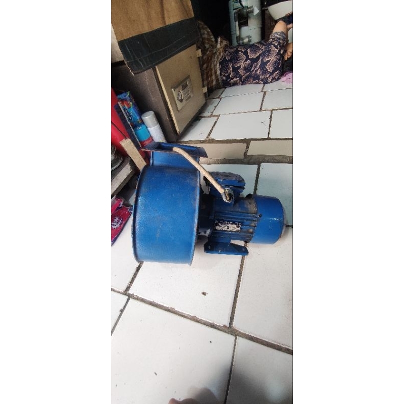 Jual CENTRIFUGAL FAN/KEONG/BLOWER KEONG 6 in 1 PHASE 1 HP 220V | Shopee ...