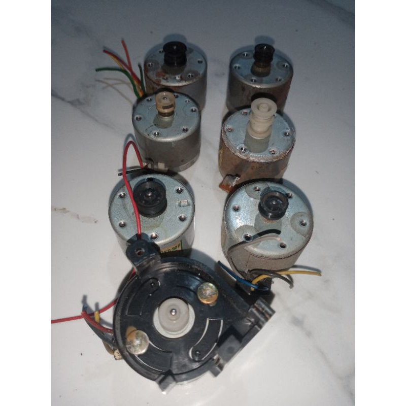 Jual DINAMO GENERATOR DC 9V, 12V. MOTOR DC 9V 12V | Shopee Indonesia