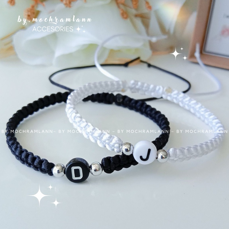 Jual GELANG RAJUT INISIAL HITAM&PUTIH//BISA PILIH HURUF//READY A-Z ...