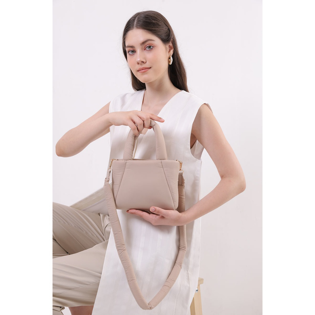 Jual Berrybenka - Tas Bahu Pillow Bag Sofia Remica Puffy Shoulder Bag ...