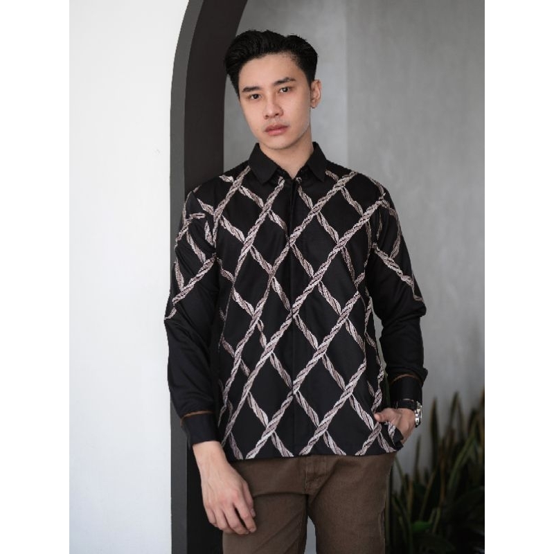 Jual Kemeja Bordir Pria NUC.ID Aldibaran 01 (Hitam) | Shopee Indonesia