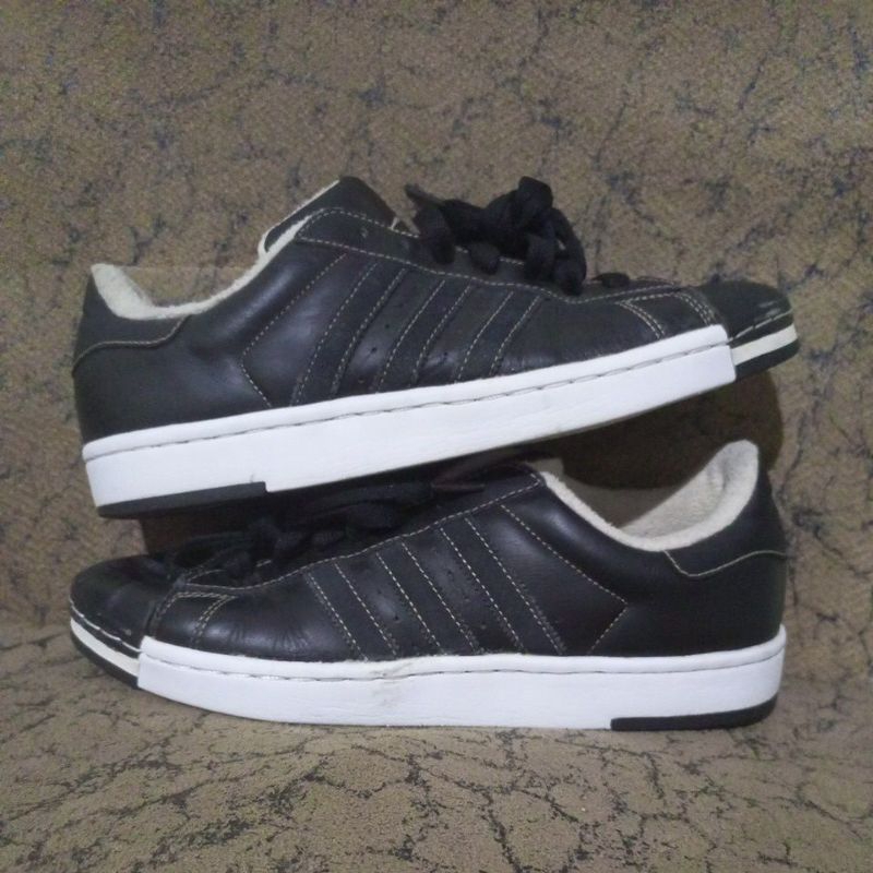 Jual sepatu second Adidas size 41,3 | Shopee Indonesia