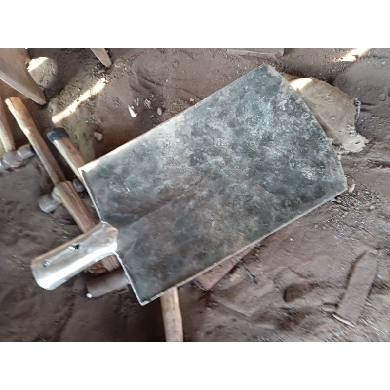 Jual Lempak/Sekop tanah baja isen | Shopee Indonesia