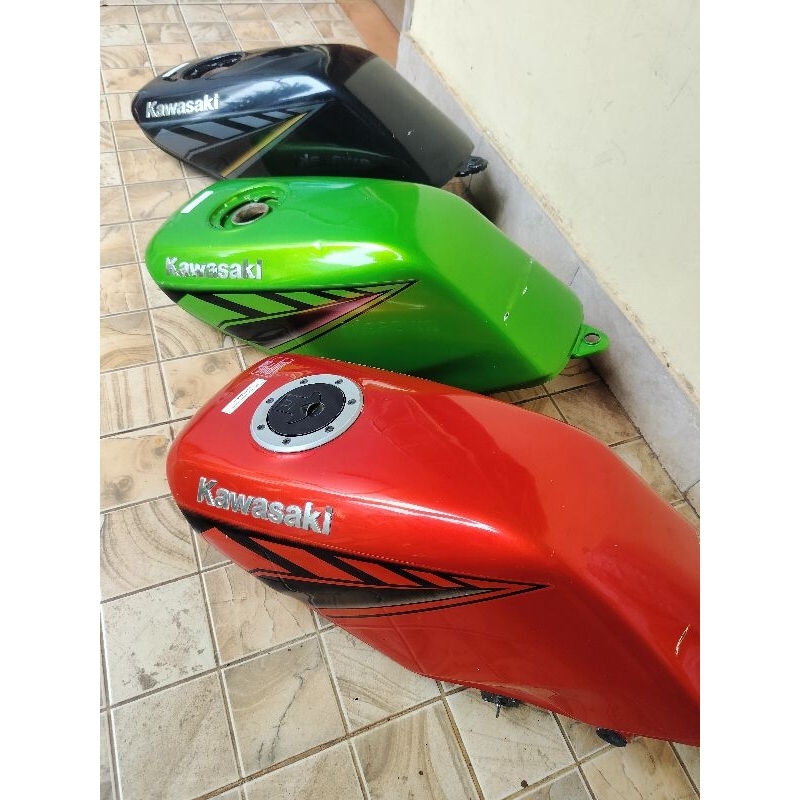 Jual tangki ninja r original cat original | Shopee Indonesia