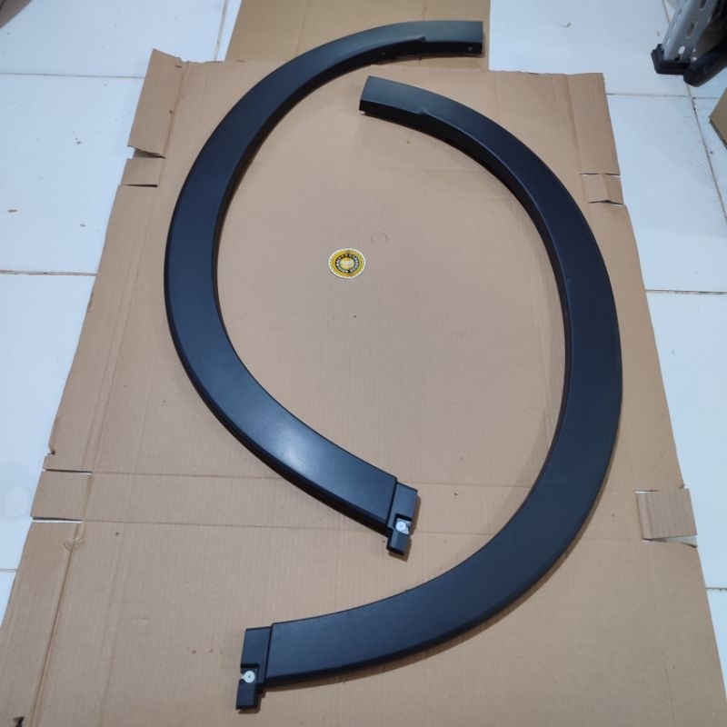 Jual over fender belakang all new rush terios original | Shopee Indonesia