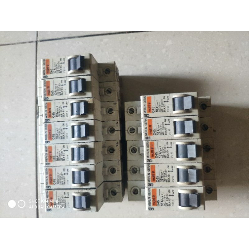 Jual MCB Merlin gerin 10A 16A | Shopee Indonesia