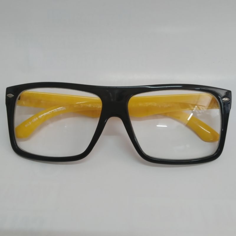 Jual Kacamata Gaya Frame Hitam Gagang Kuning Lensa Putih | Shopee Indonesia