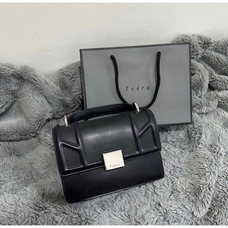 Jual Pedro Sling Bag Black Authentic | Shopee Indonesia