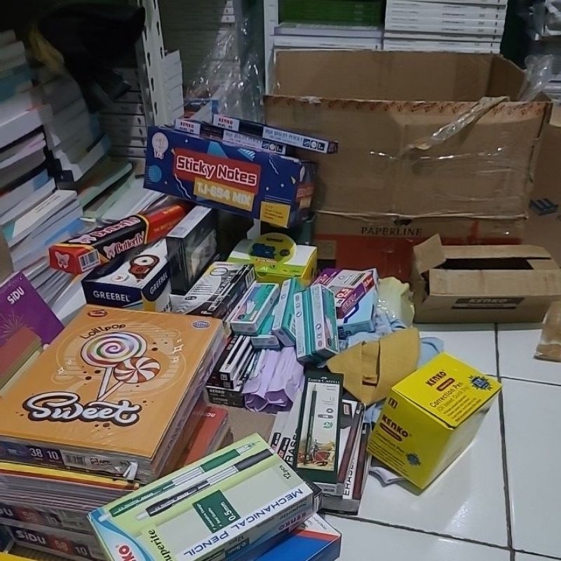 Jual ATK Sekolah Pensil Bulpen Penggaris Tip Ex Penghapus | Shopee ...