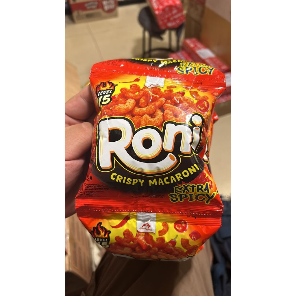 Jual RONI crispy macaroni extra spicy 10x28gram renteng | Shopee Indonesia