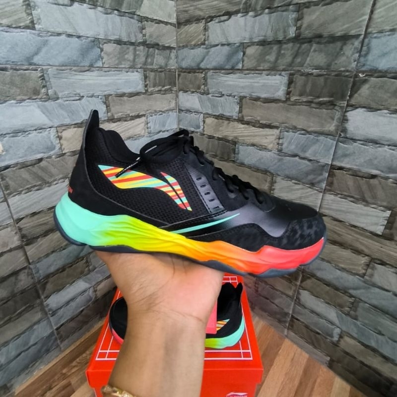 Jual Sepatu Badminton LINING RANGER LITE SE II free kaos kaki Sepatu ...