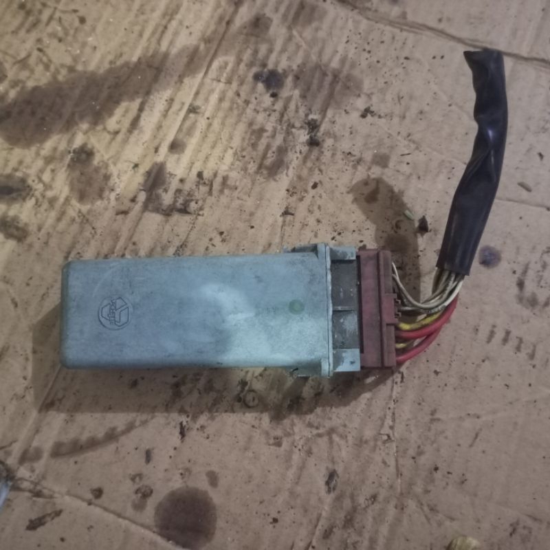 Jual relay central lock control unit modul central lock Peugeot 306 ...