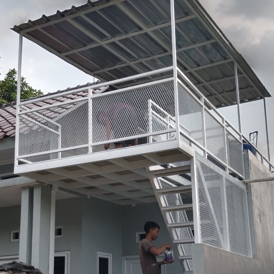 Jual Mezzanine outdor besi atap kanopi dak balkon | Shopee Indonesia