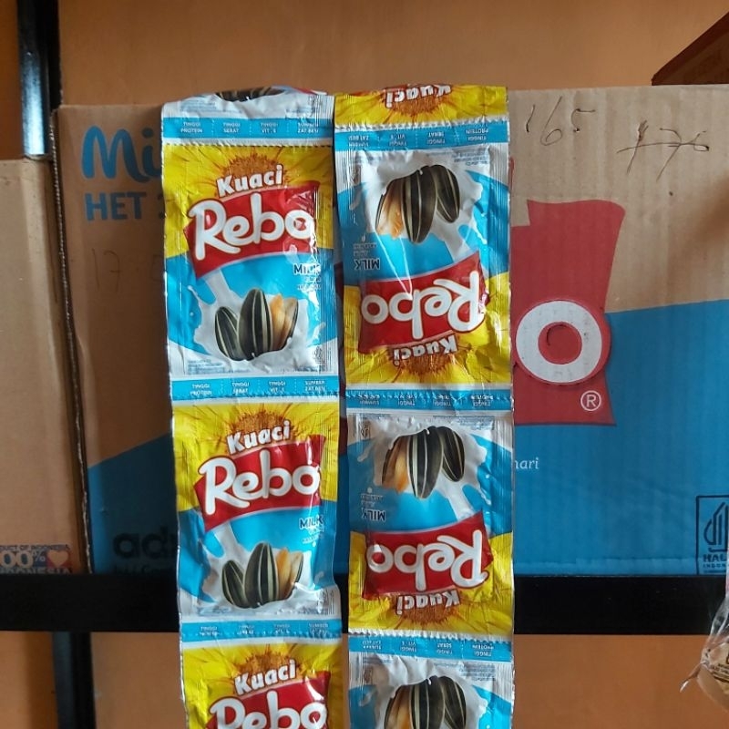 Jual Kuaci REBO 1 pak isi 20 bungkus | Shopee Indonesia