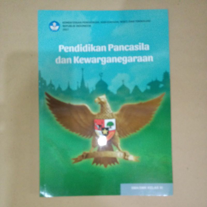 Jual Buku Paket Pendidikan Pancasila dan Kewarganegaraan Untuk SMA/ SMK Kelas XI Kurikulum ...