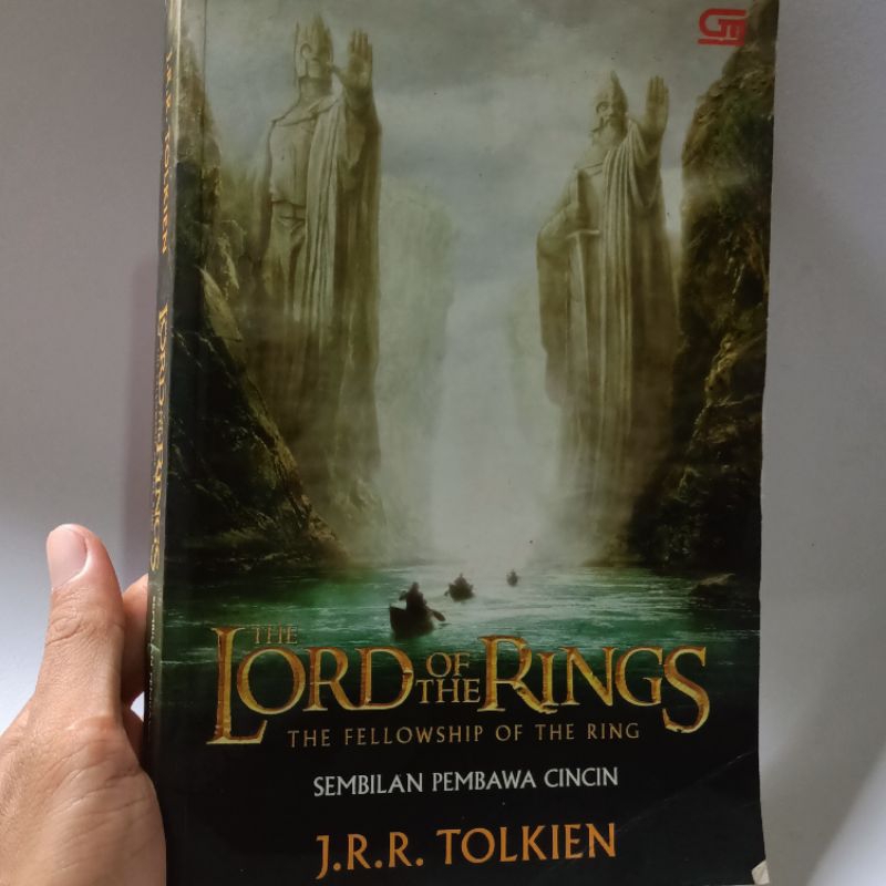 Jual Buku novel Original The lord of the rings J.J.R Tolkien | Shopee Indonesia