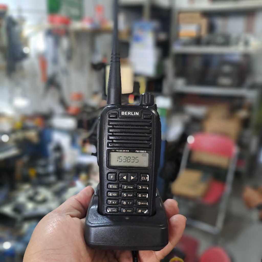 Jual Ht Berlin FM-88DS Bekas Dan Normal Berlin FM V 88 Ds Frekuensi VHF ...