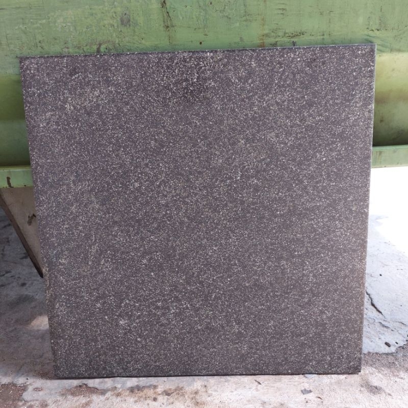 Jual keramik lantai 50x50 platinum dustin black | Shopee Indonesia