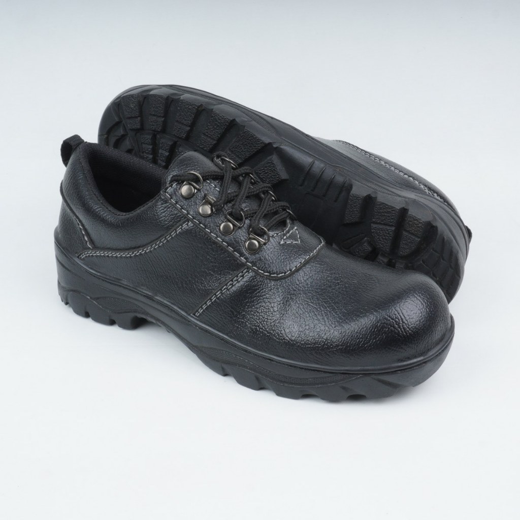 Jual Sepatu Safety Pria Sepatu Boot Slip On Septi Pria Ujung besi Septy ...